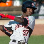 Michael De León pega jonrón y triple, 4CE | Licey.com