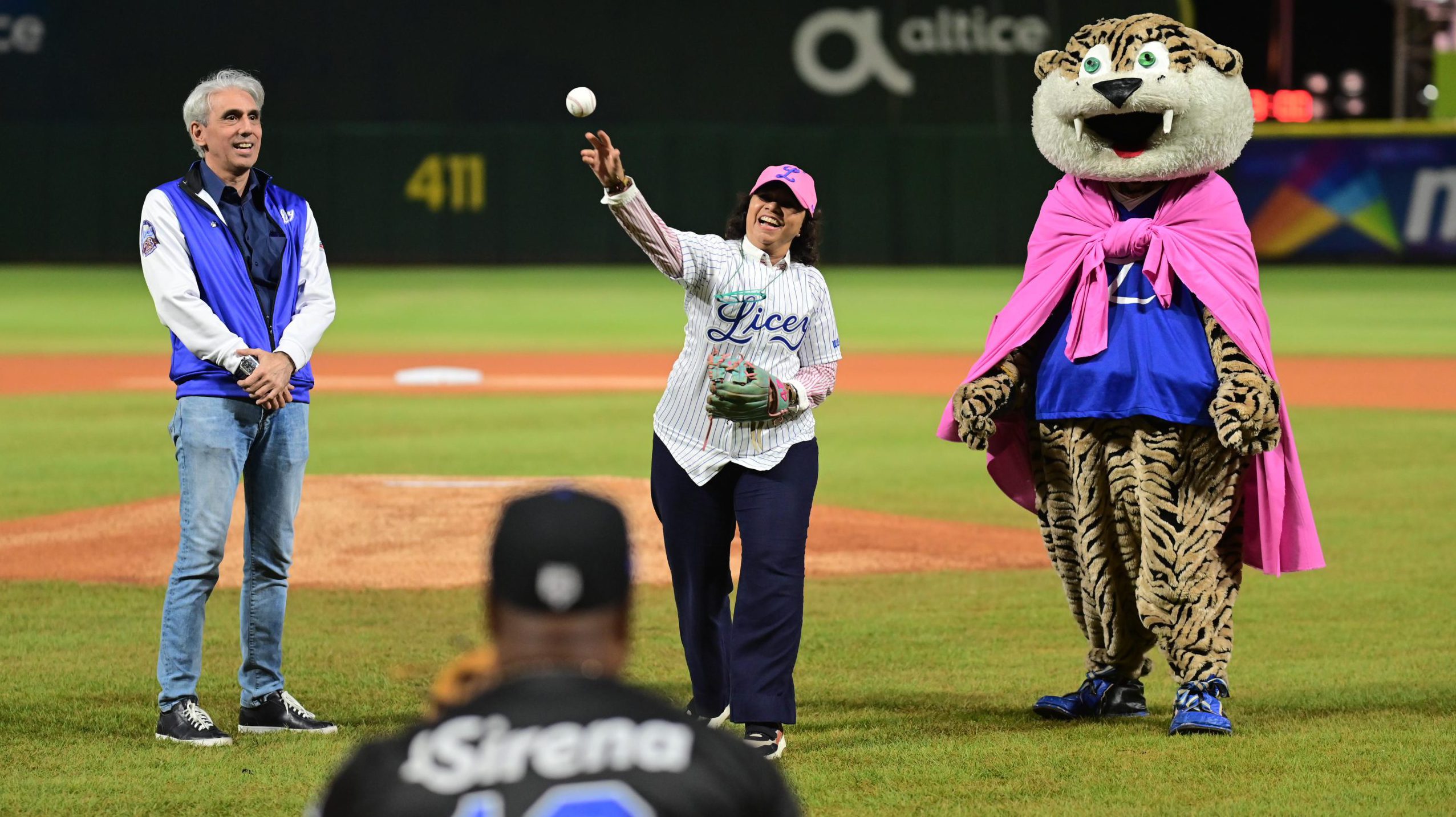 Licey continúa uniéndose a la lucha contra el Cáncer de mama | Licey.com