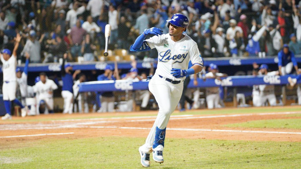 Licey remonta ante las Águilas en el Quisqueya | Licey.com